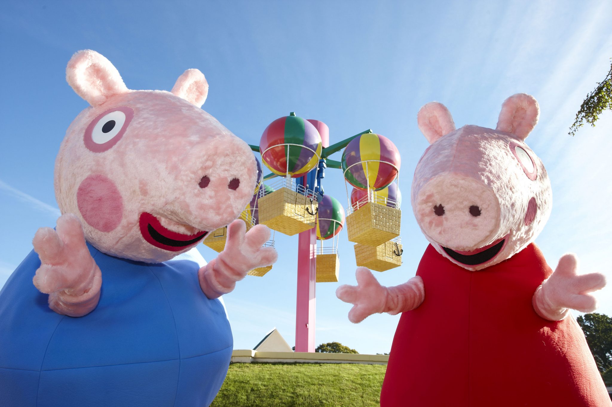 Let’s take a look inside Peppa Pig’s house! - Paultons Park Blog